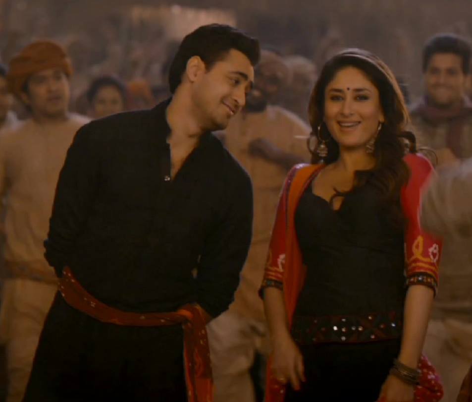 Imran and Kareena Dance to Chingam Chabake – Gori Tere Pyaar Mein ...